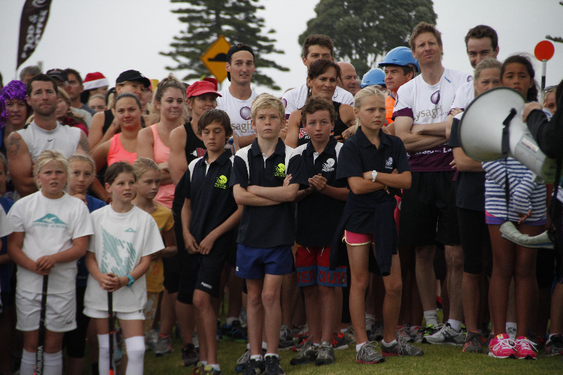 SunLive - Crowds run Mauao for Mundy family - The Bay's News First
