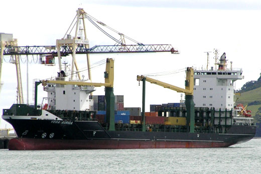 SunLive - Banned ship headed to port - The Bay's News First