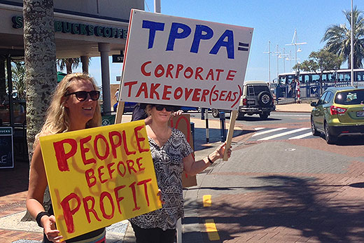 SunLive - Protesting against TPPA - The Bay's News First