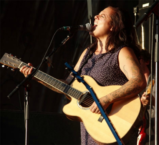 SunLive - Anika Moa: open hearts & music - The Bay's News First