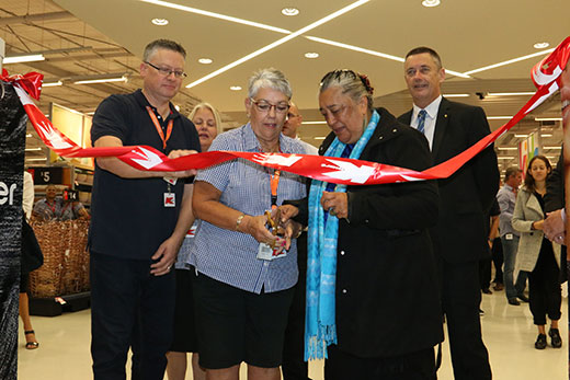 SunLive - Kmart opening attracts hundreds - The Bay's News First