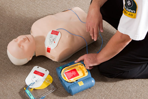 SunLive - Z installs defibrillators - The Bay's News First