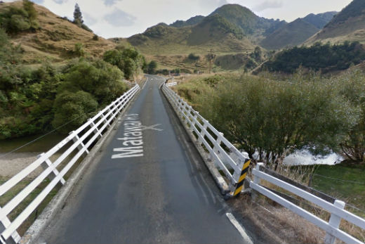 SunLive - Motu bridge being replaced - The Bay's News First