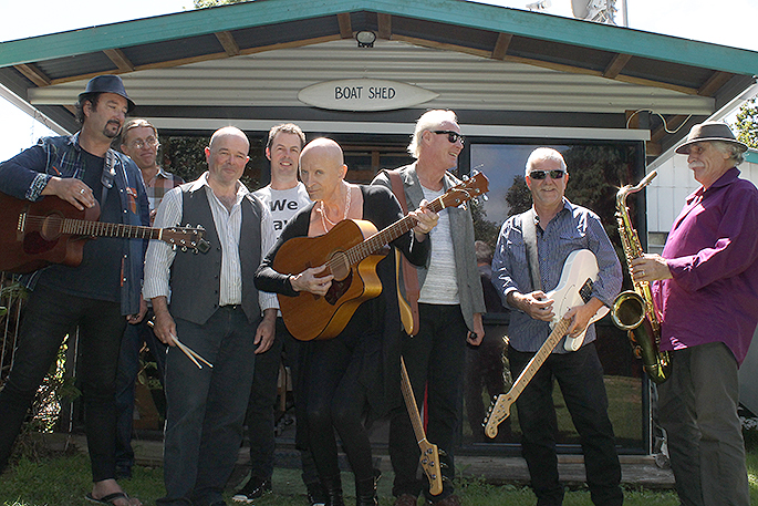 SunLive - Stars join Richard’s birthday bash - The Bay's News First