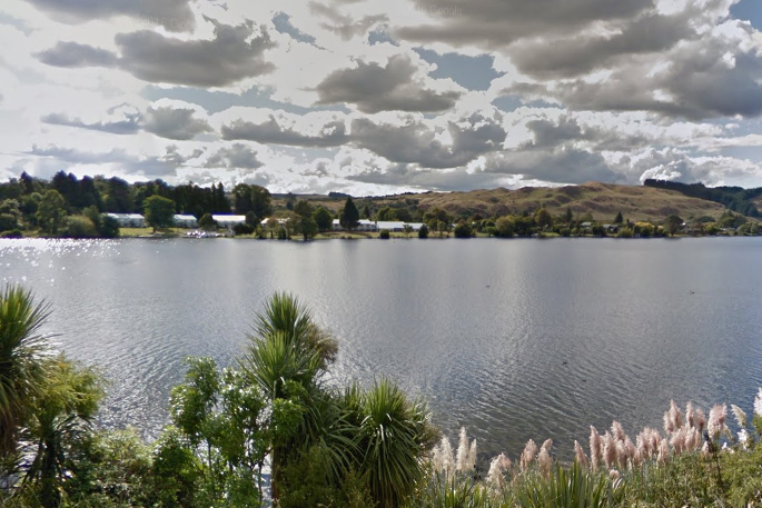 SunLive - No wake zone in Bay lake - The Bay's News First