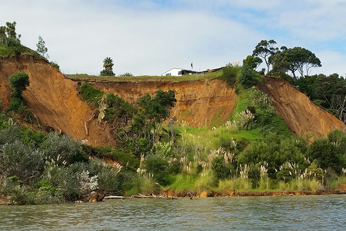 SunLive - Omokoroa ground still moving - The Bay's News First