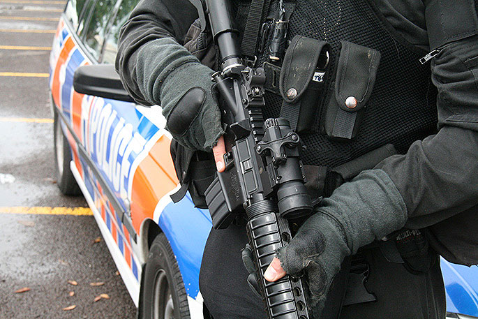 SunLive - AOS assist in search warrant - The Bay's News First