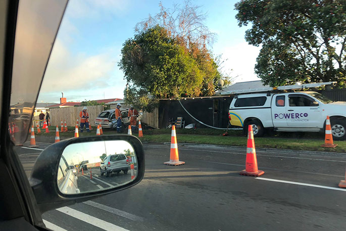 SunLive - Car takes out fence near Bayfair - The Bay's News First
