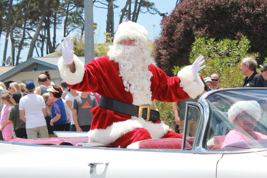 SunLive - Santa Claus visits Papamoa - The Bay's News First