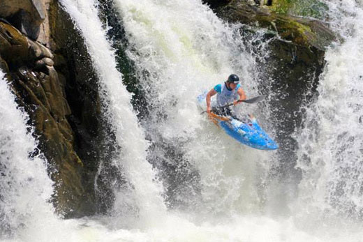 SunLive - Kayaker delivers extreme win - The Bay's News First