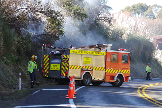 SunLive - Scrub fire on old SH2 - The Bay's News First
